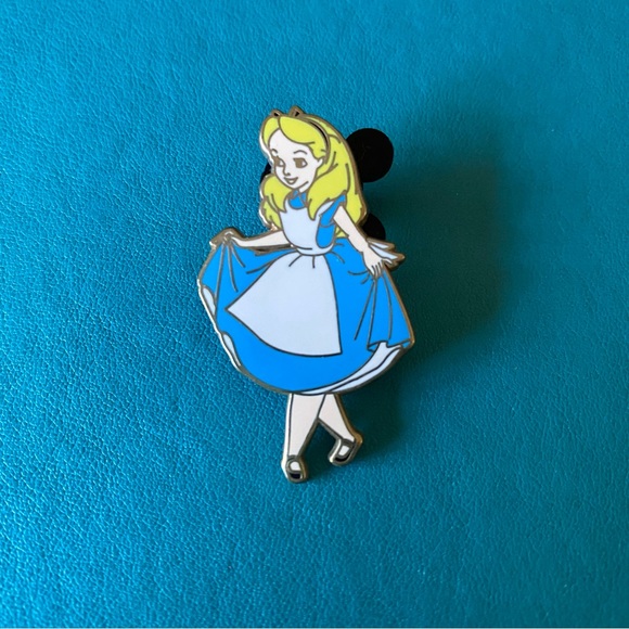 Disney | Accessories | Official Disney Alice In Wonderland Pin | Poshmark